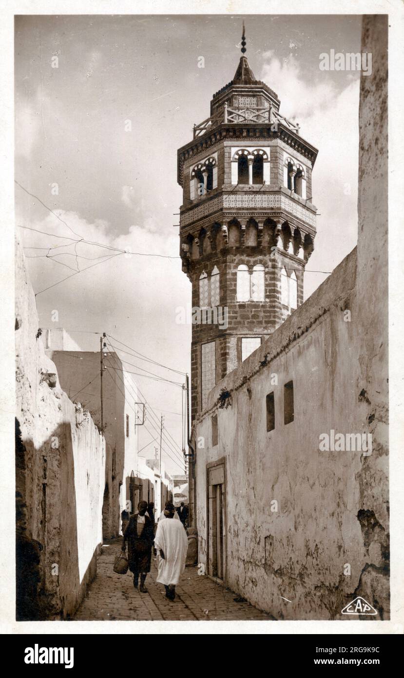 Le beau minaret de la Grande Mosquée à Bizerte (Bizerte), Tunisie ...