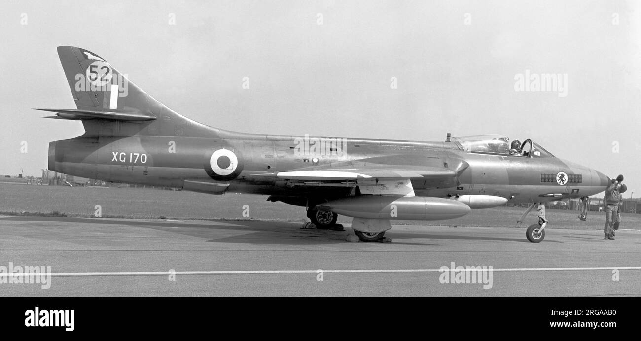Royal Air Force - Hawker Hunter F.6 XG170 '52', du n° 234 Squadron ...