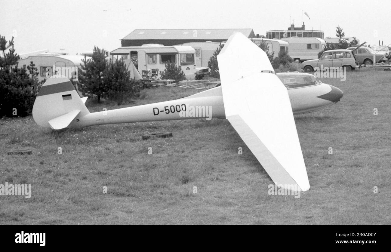 D 5000 Banque de photographies et d’images à haute résolution - Alamy