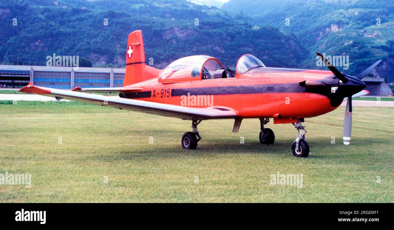 Swiss Air Force - Pilatus PC-7 Turbo Trainer A-915 (msn 323), à Alpnach ...