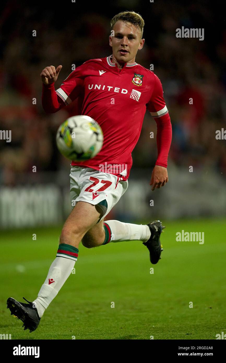 Jake Bickerstaff de Wrexham en action lors du match de premier tour de ...