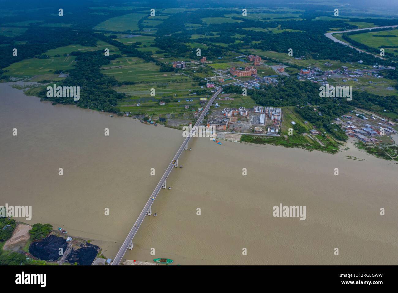 Shaheed sbdur rob pont de serniabad Banque de photographies et d’images ...