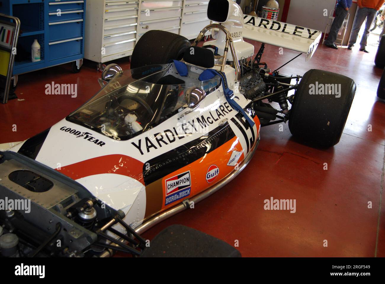 Circuit de Mugello 1 avril 2007 : Classic F1 car 1972 McLaren M19C ex ...