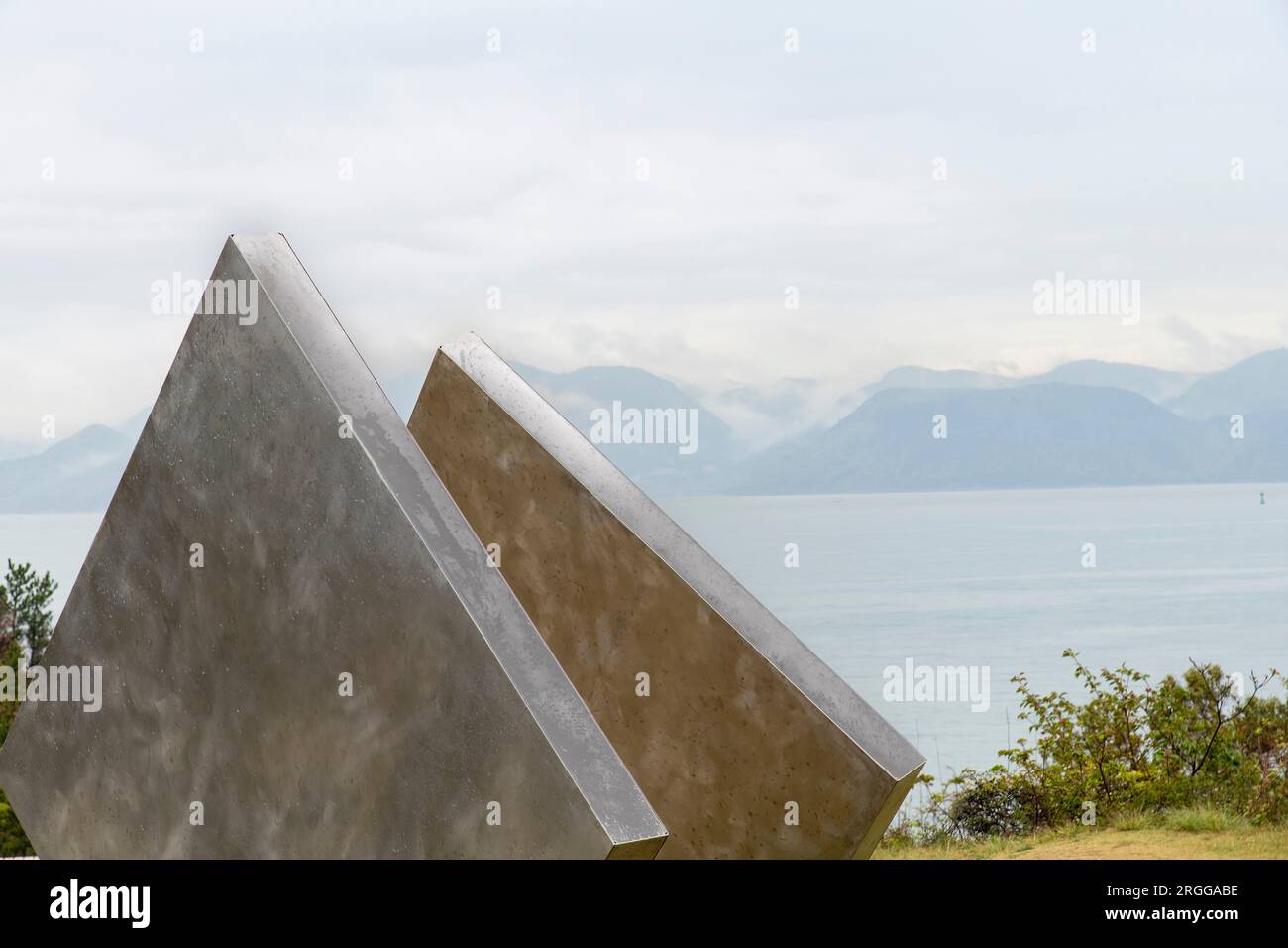 Île de Naoshima, Japon- 12 avril 2023 ; gros plan de l'oeuvre Three ...