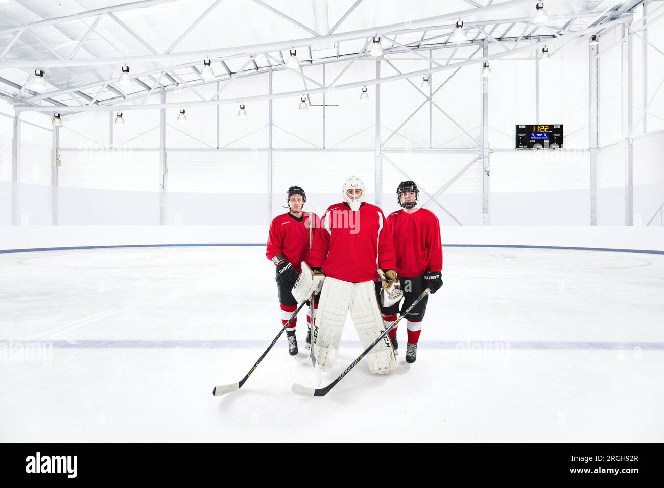 Uniformes rouges Banque de photographies et d’images à haute résolution ...