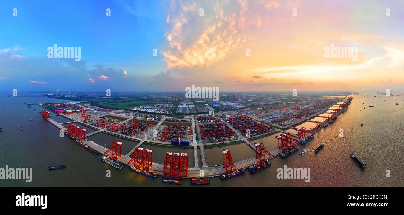 Suzhou, Chine. 10 août 2023. SUZHOU, CHINE - 9 AOÛT 2023 - vue d ...