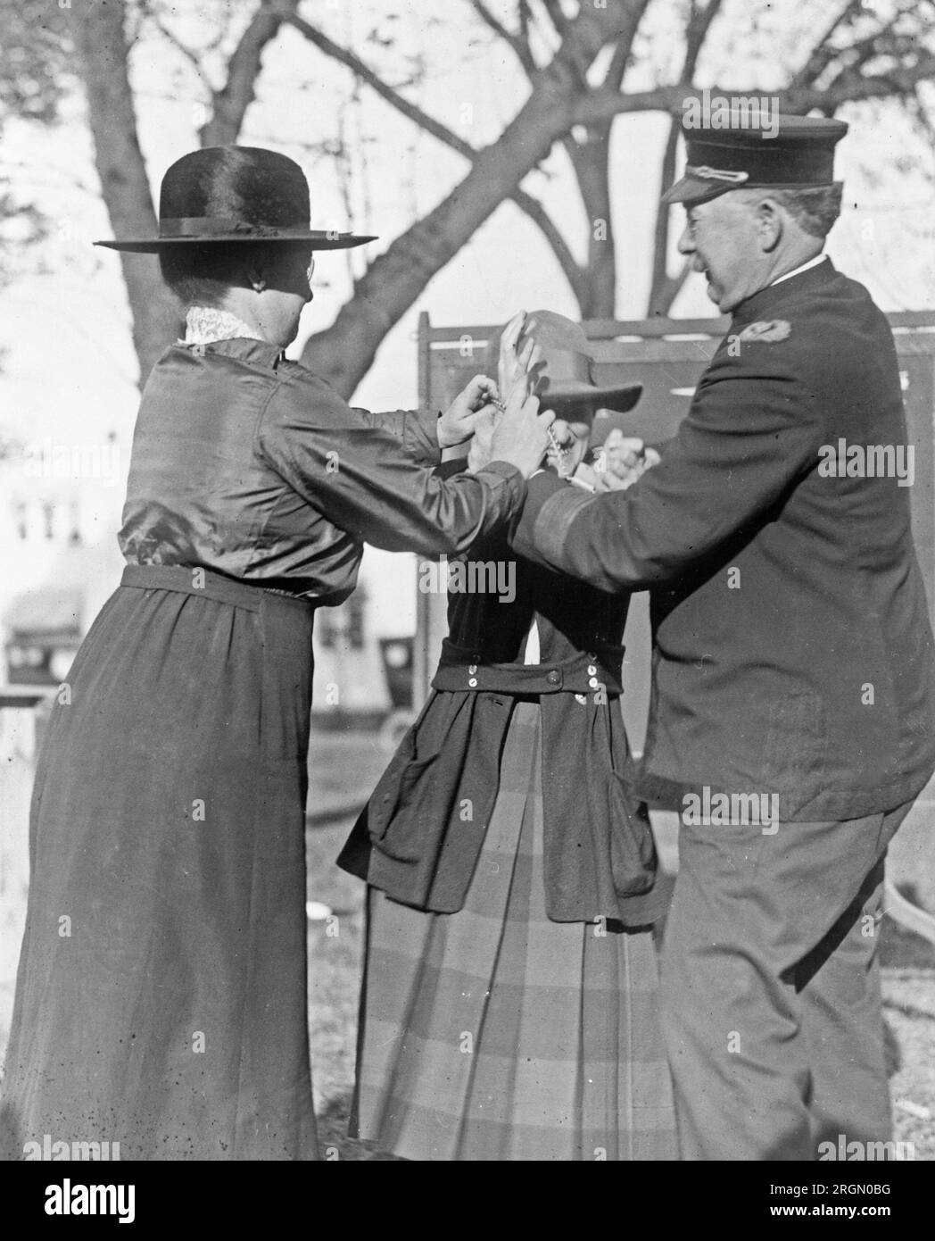 Formation de menottes Banque de photographies et d’images à haute ...