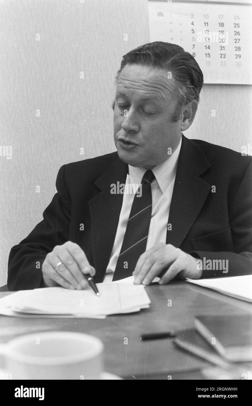 Bureau des enfants Banque d'images noir et blanc - Alamy
