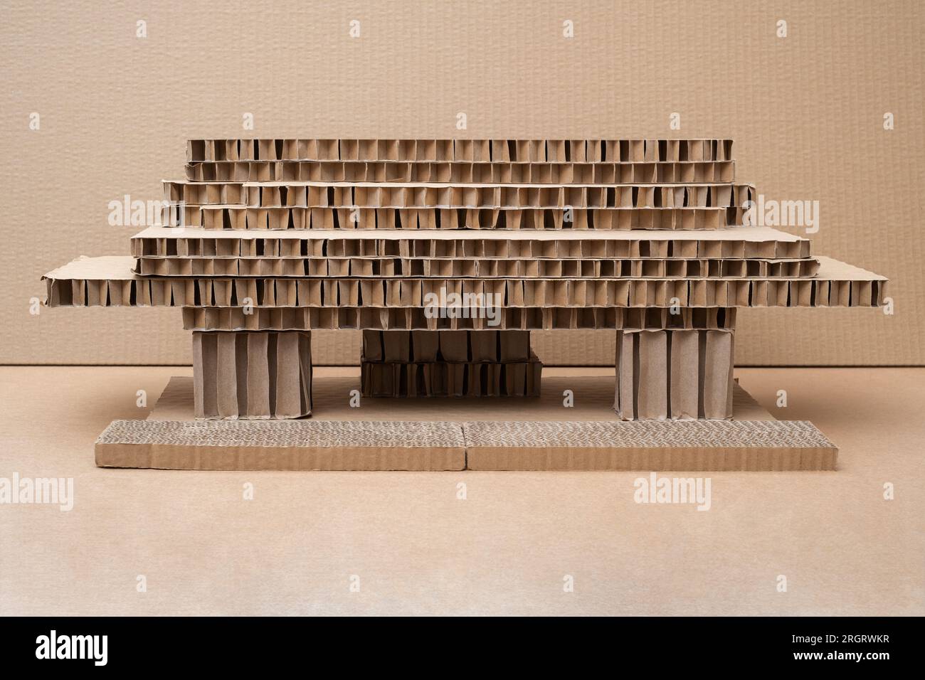 Modèle architectural de base en carton en trois dimensions à partir du ...