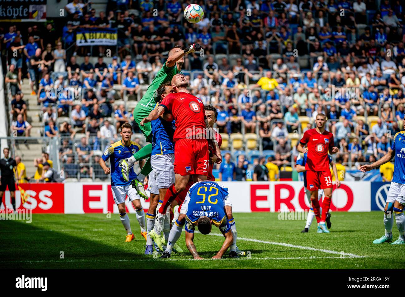 12 août 2023, Thuringe, Iéna : football : DFB Cup, 1e tour, FC Carl ...