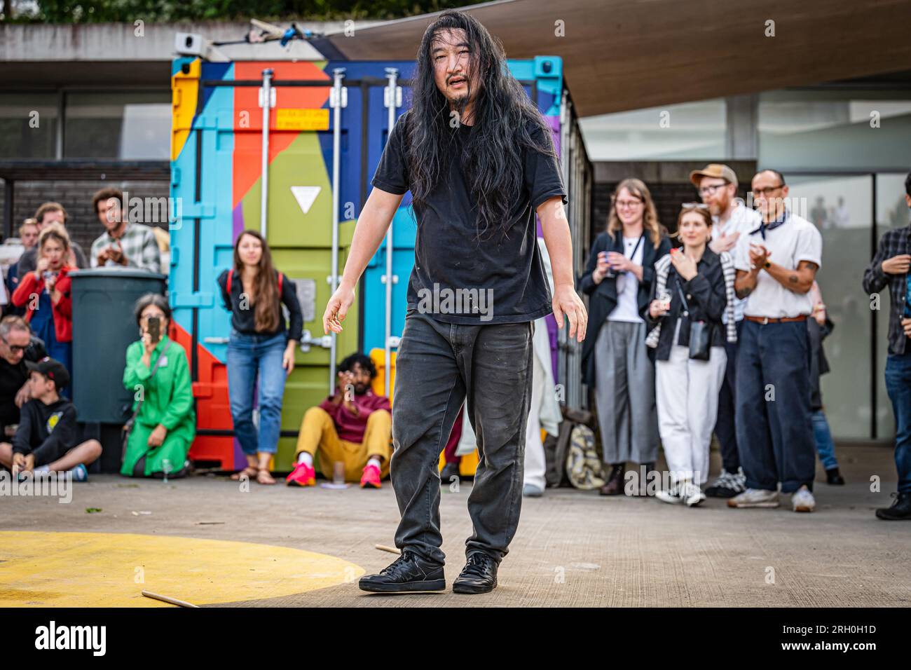 Édimbourg, Écosse. Sam 12 août 2023. Le percussionniste japonais ...
