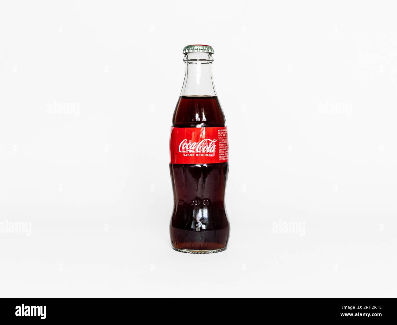 Bouteille de coke mexicaine avec la saveur originale sabor. La boisson ...