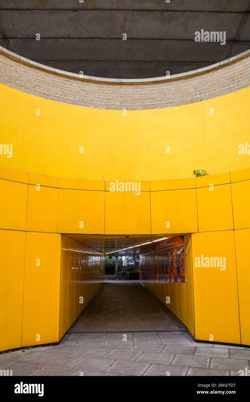 Passage souterrain de Porteus Road et Flyover de Paddington Basin, West ...