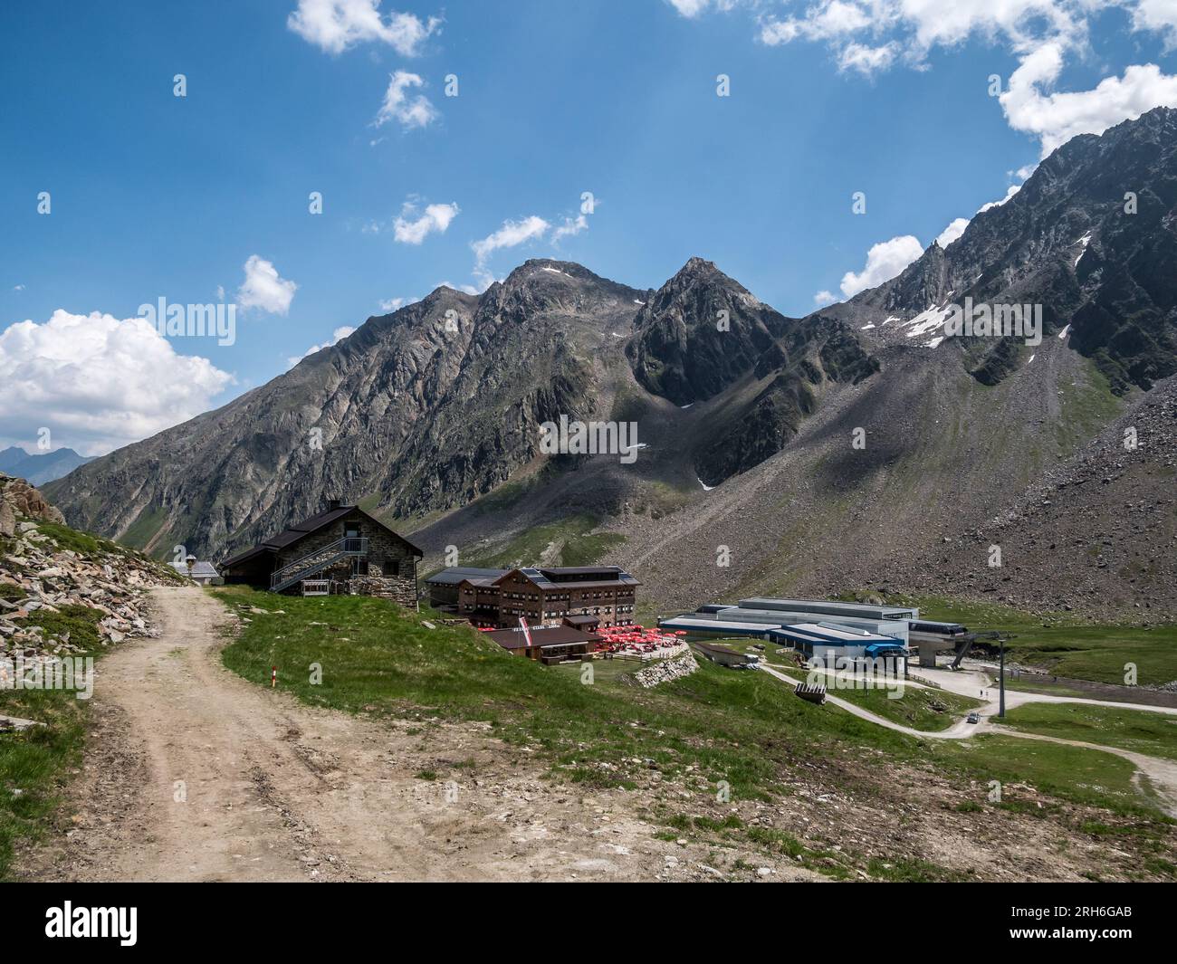 Refuge de montagne de la cabane de dresdner Banque de photographies et ...