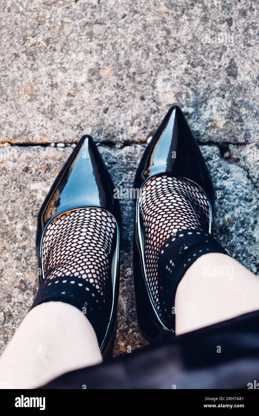 Femme talons aiguilles Banque de photographies et d’images à haute ...