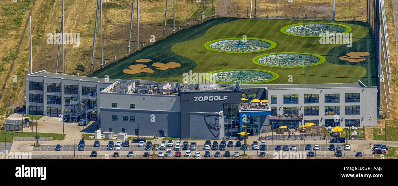 Vue aérienne, terrain de Topgolf dans le centre commercial Westfield ...