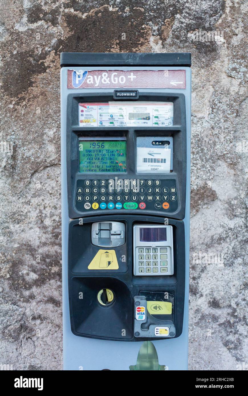 Car park parking meter Banque de photographies et d’images à haute résolution - Alamy