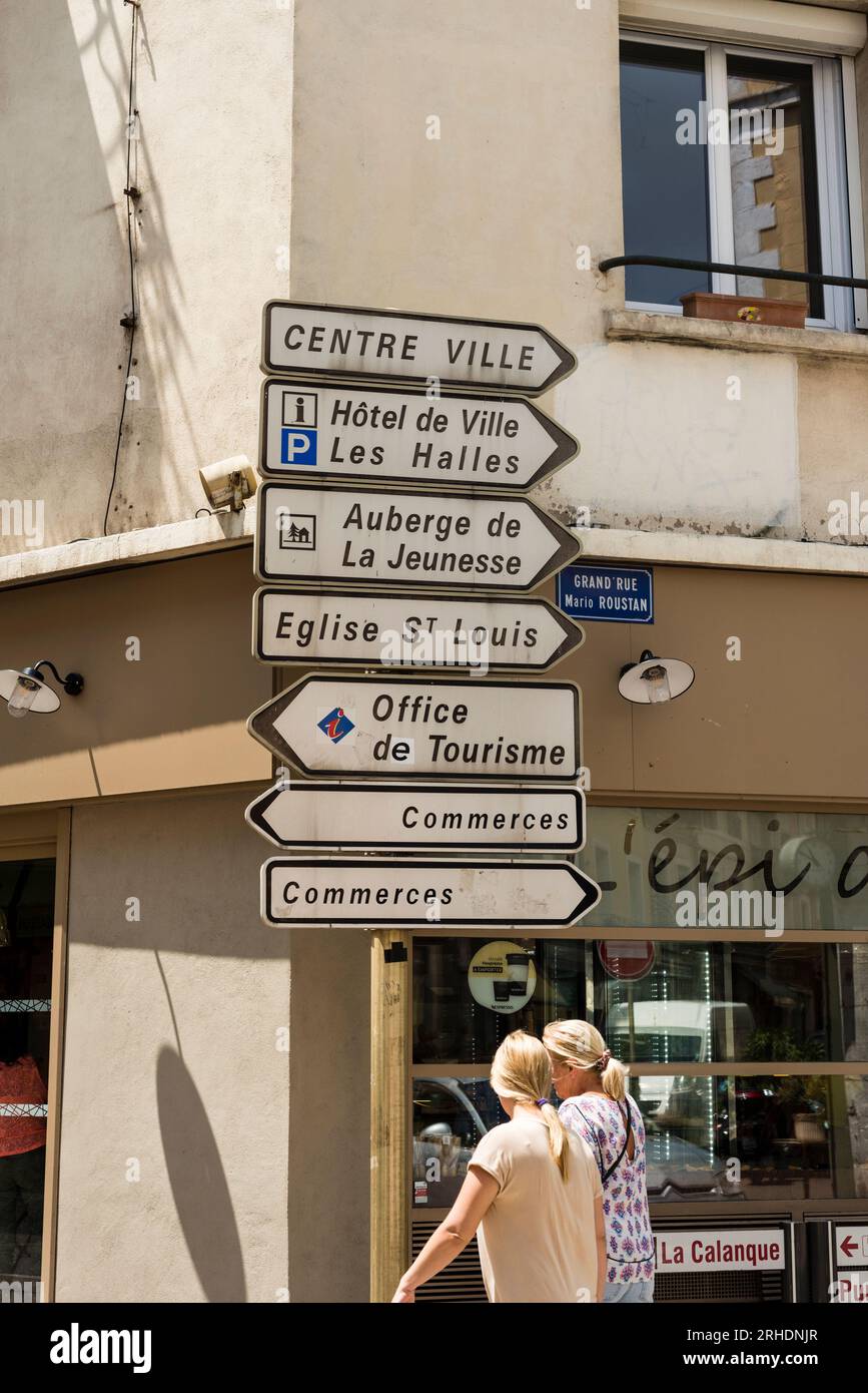 Panneau indicateur direction route Banque de photographies et d’images ...