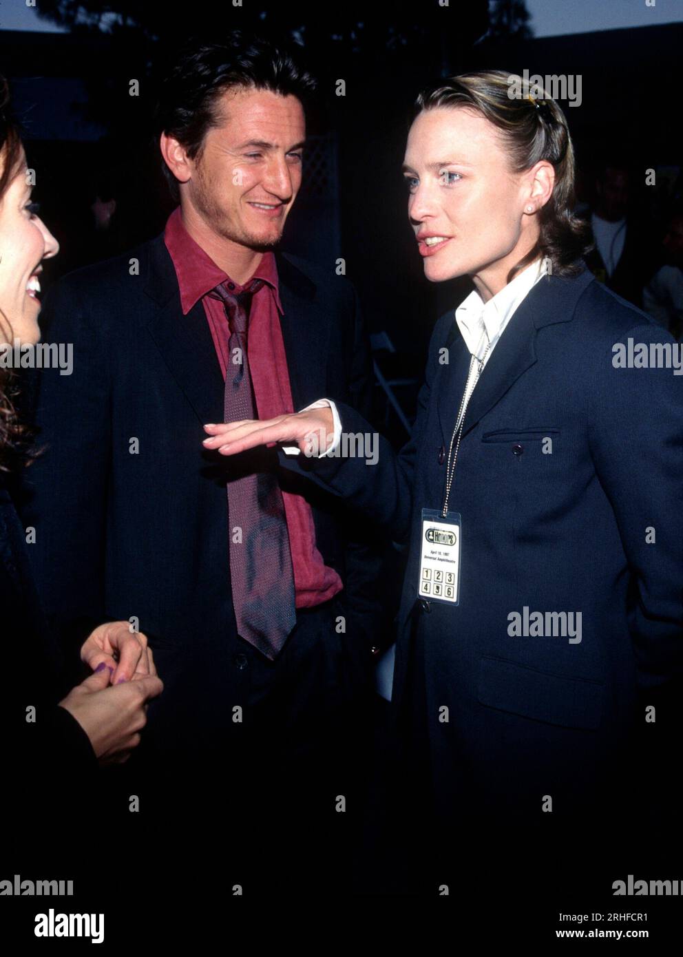 Sean Penn et Robin Wright Penn à VH1 Honors, 1996. tél. : Ron Wolfson / Collection Everett (Sean ...