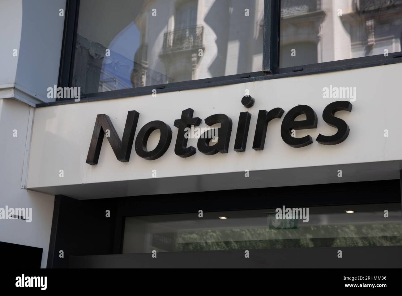 Notaires plaque Banque de photographies et d’images à haute résolution - Alamy