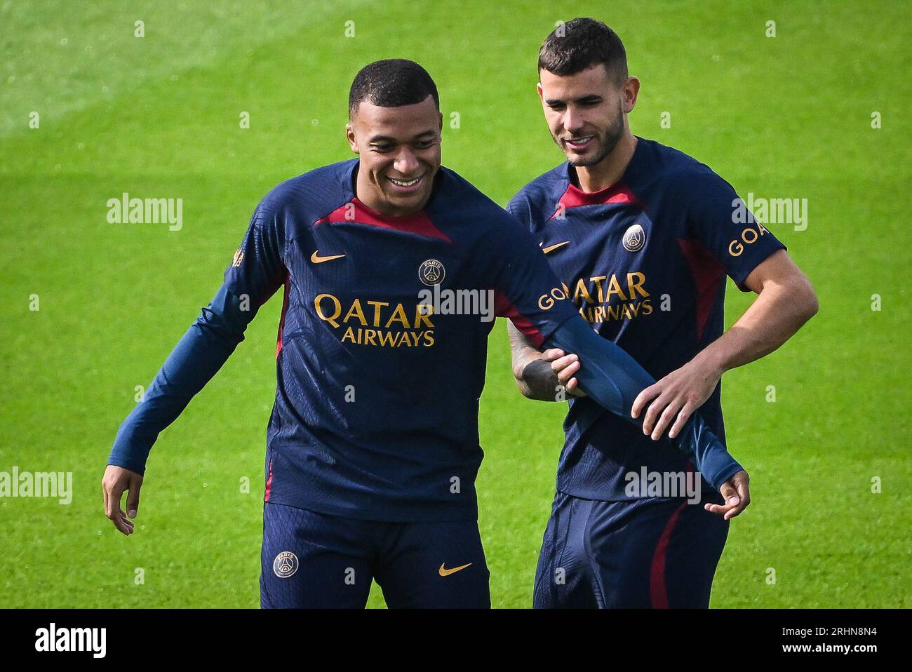 Poissy, France 18 août 2023, Kylian MBAPPE du PSG et Lucas HERNANDEZ du ...
