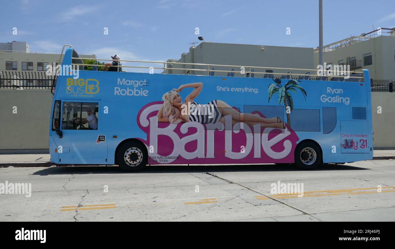 Autobus barbie Banque de photographies et d’images à haute résolution ...