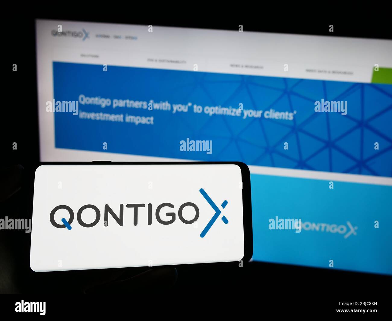Logo qontigo Banque de photographies et d’images à haute résolution - Alamy