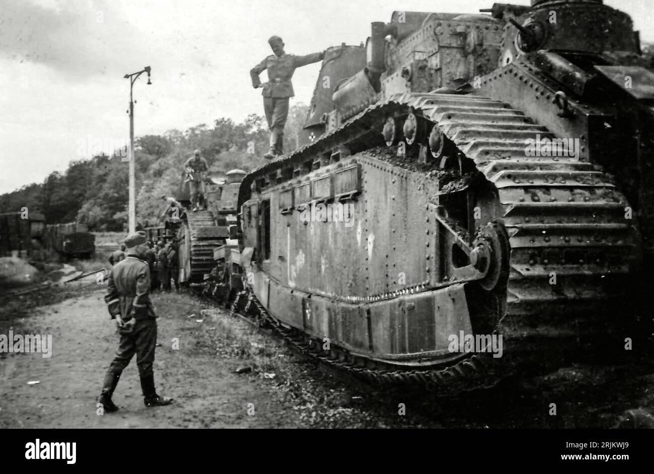 La Seconde Guerre mondiale FRANCE. Chars, Char 2C, Char 2C 4,5 le Char ...
