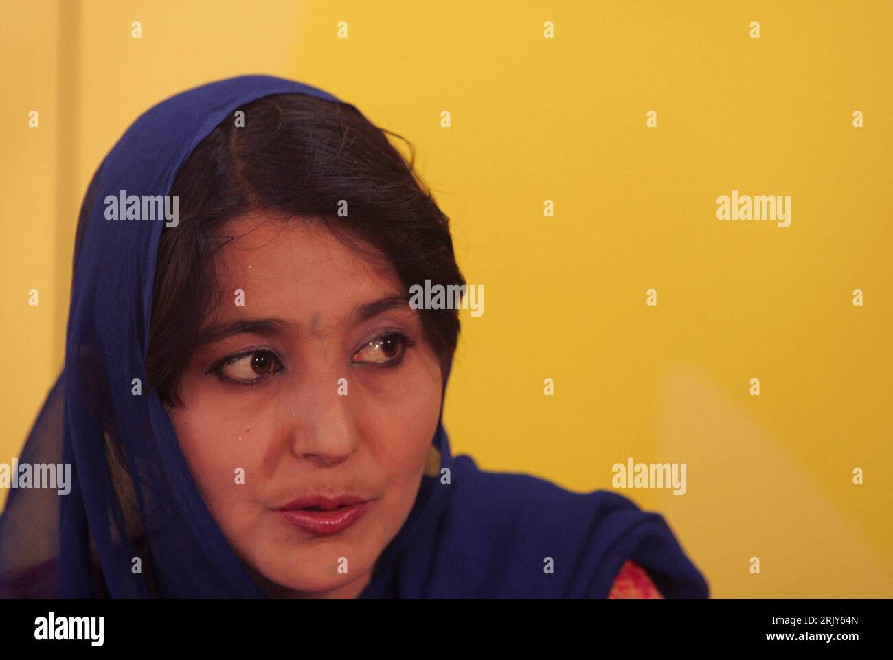 Porter un sangerin Banque de photographies et d’images à haute ...