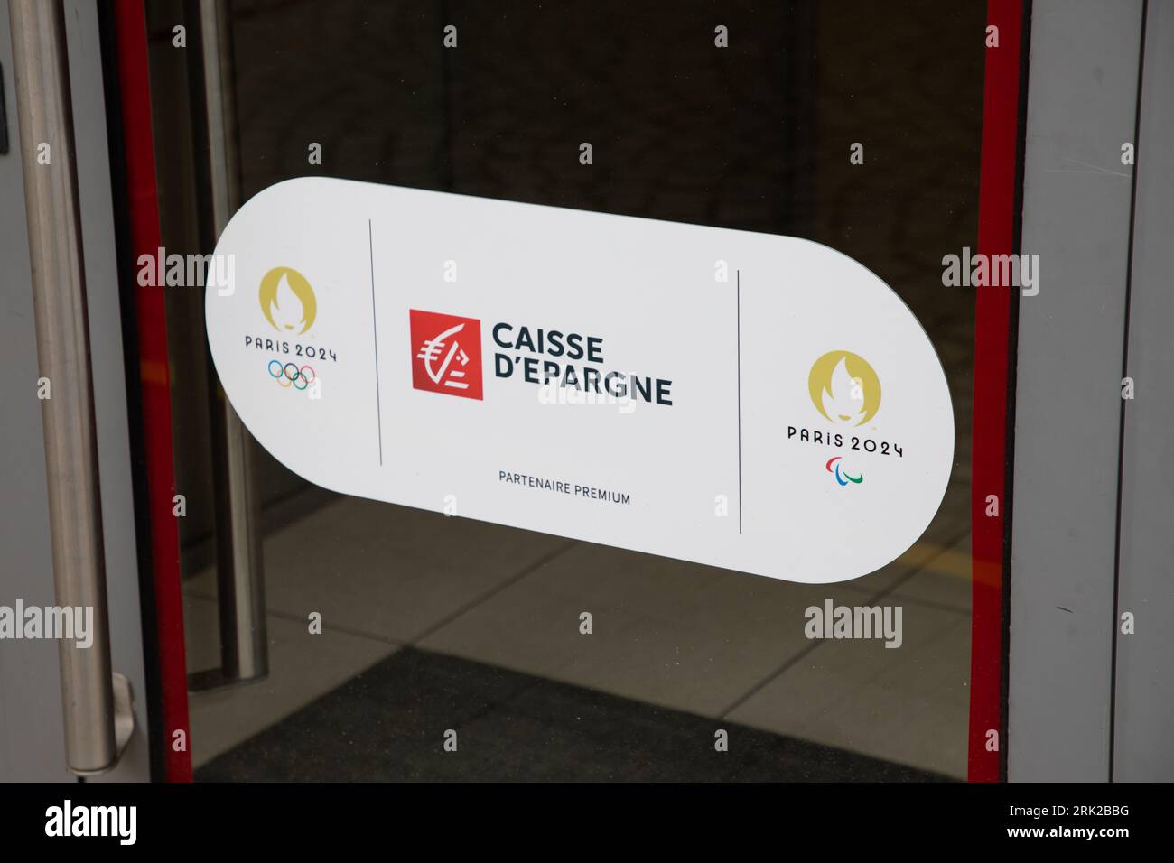 Bordeaux , France - 08 19 2023 : caisse d'epargne paris 2024 enseigne du jeu olympique d'été de ...