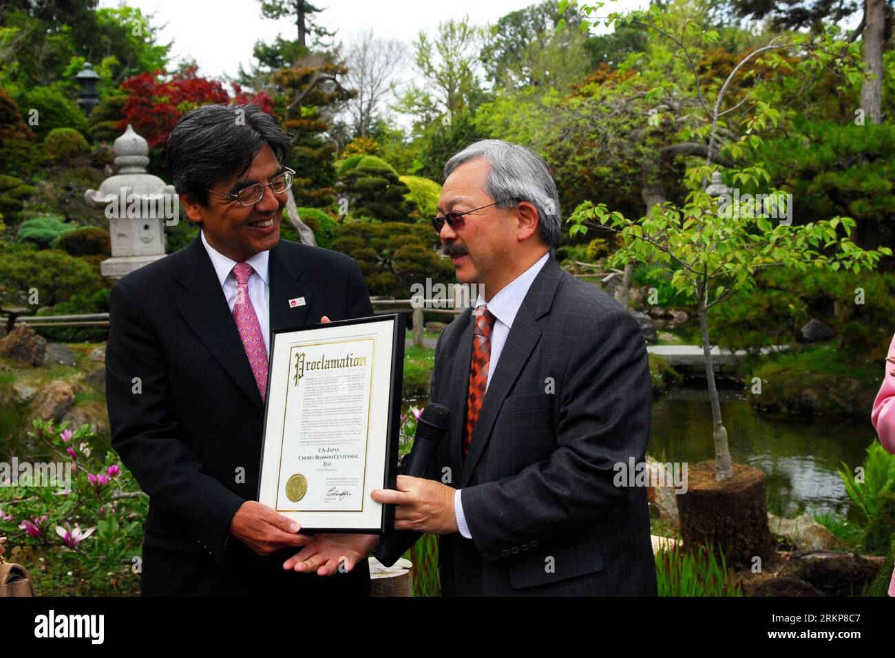 Proclamation certificate Banque de photographies et d’images à haute ...