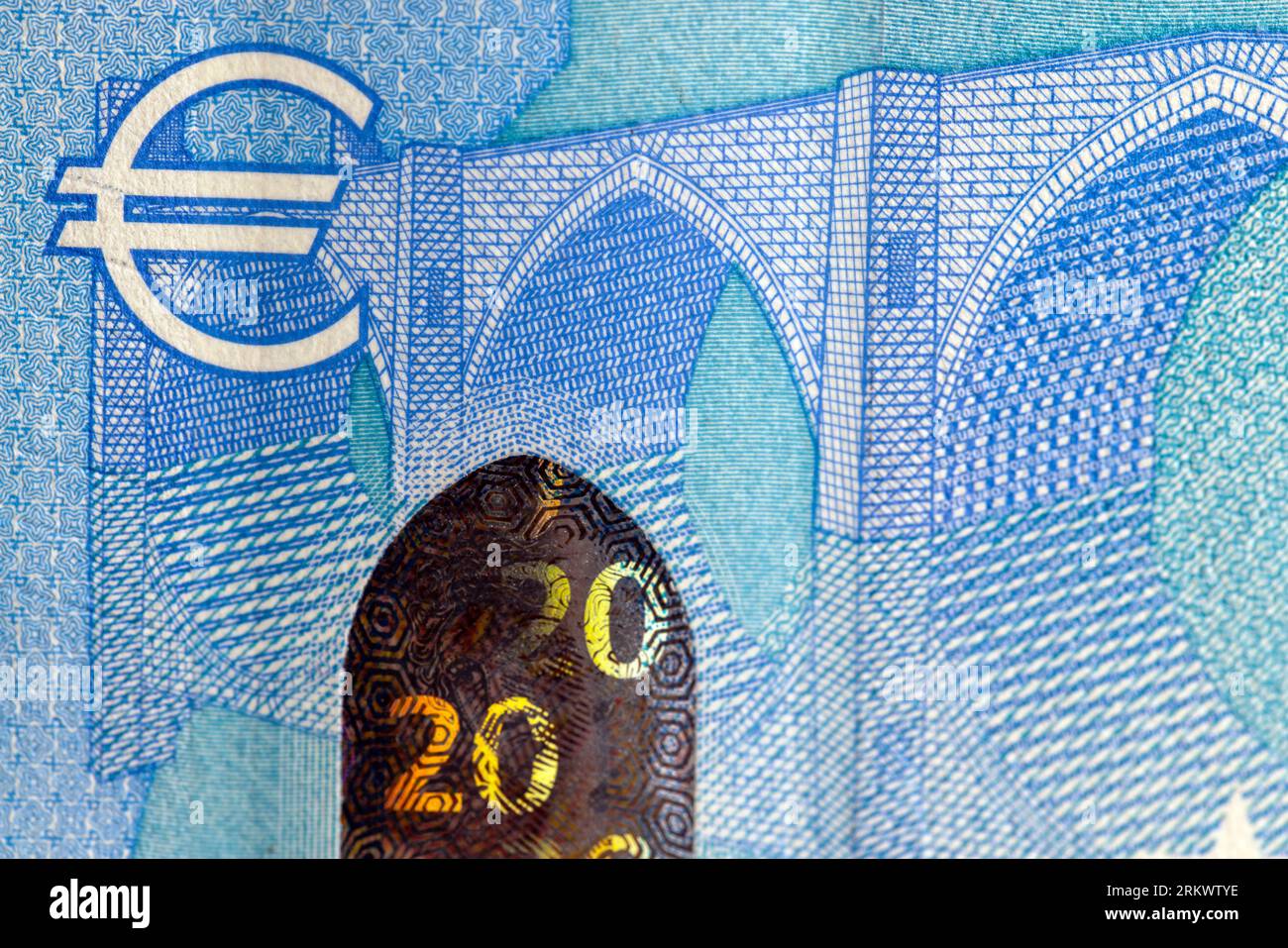 Gros plan sur des billets en espèces européens d'une valeur nominale de ...