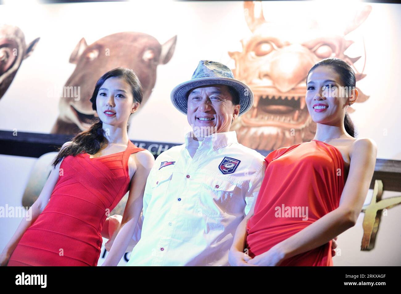 Yao Xing Tong And Jackie Chang