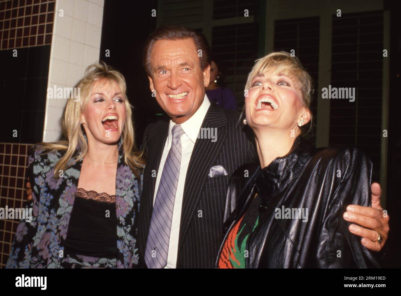 **PHOTO DE FICHIER** Bob Barker est décédé. Dian Parkinson avec Bob ...