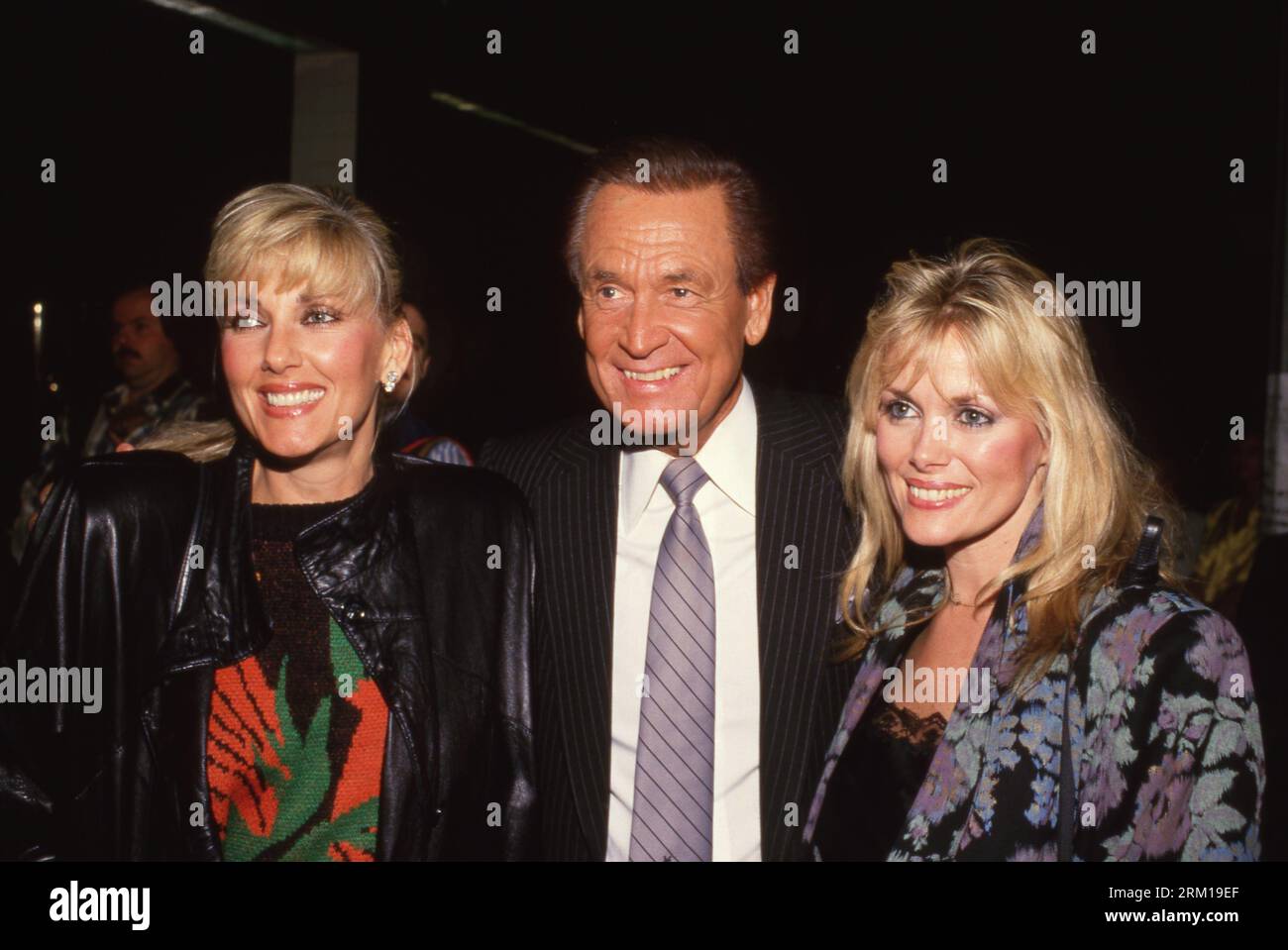 **PHOTO DE FICHIER** Bob Barker est décédé. Dian Parkinson avec Bob ...