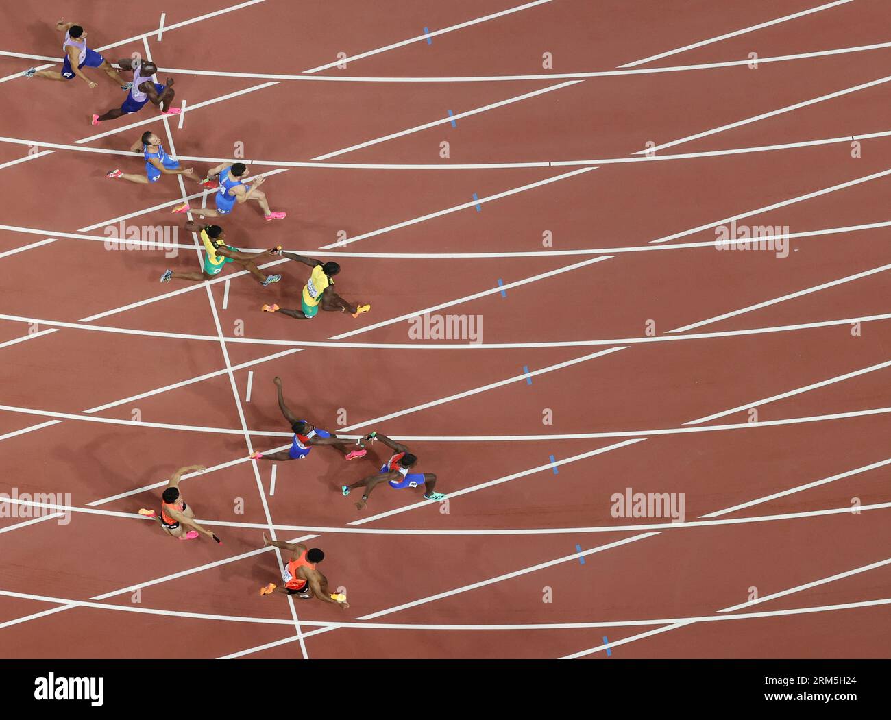 4x100 meters relay Banque de photographies et d’images à haute ...
