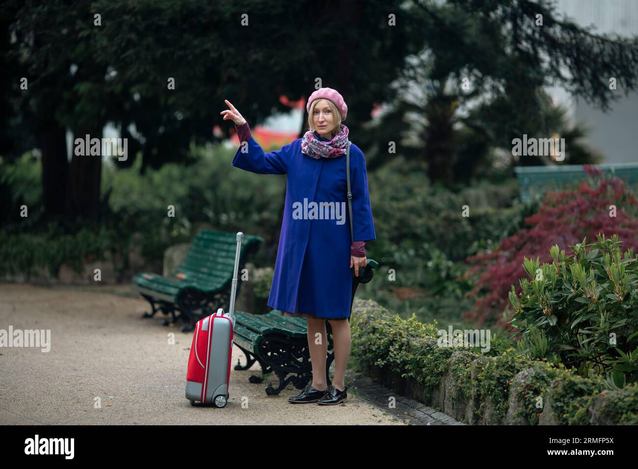 Elle pointe Banque de photographies et d’images à haute résolution - Alamy