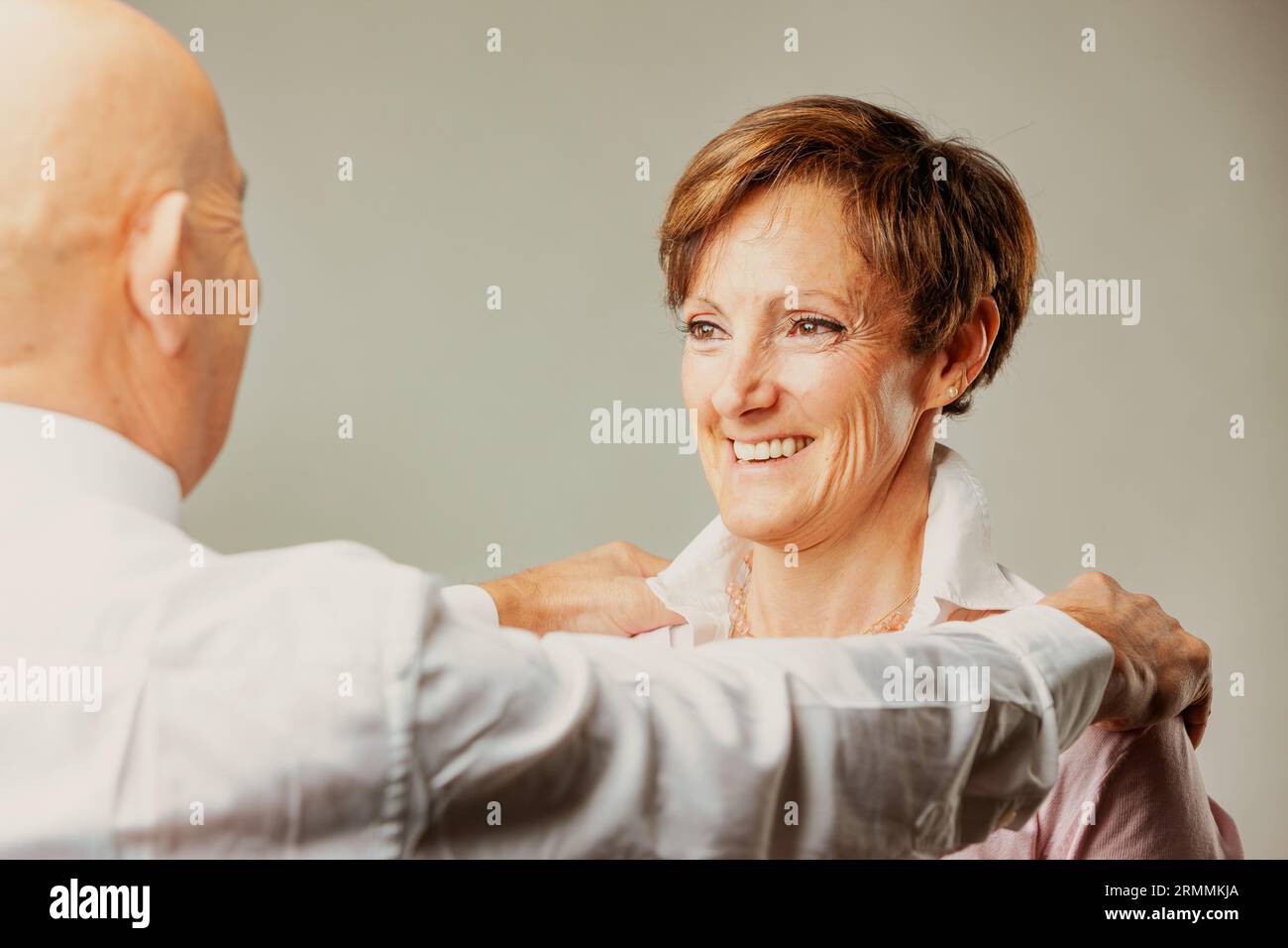 Femme qui rit Banque de photographies et d’images à haute résolution ...