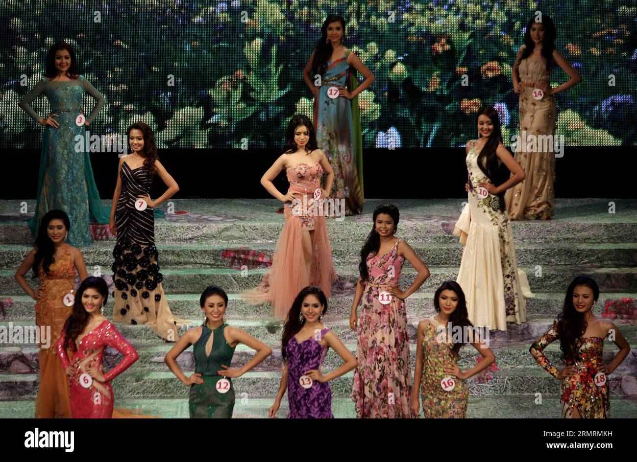 Miss myanmar Banque de photographies et d’images à haute résolution - Alamy