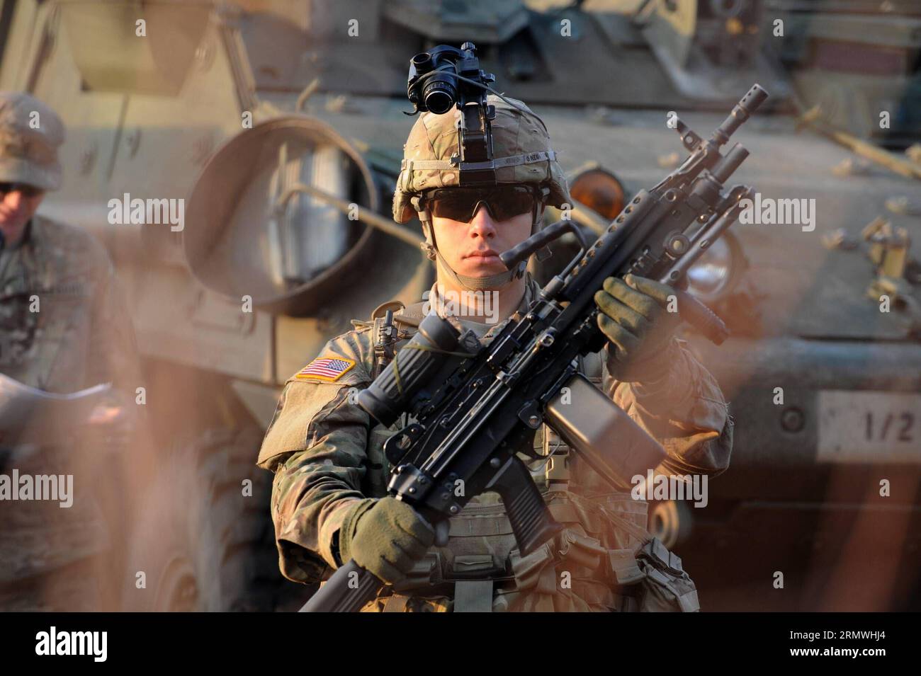 (141030) -- VILNIUS, le 30 octobre 2014 -- Un soldat américain ...