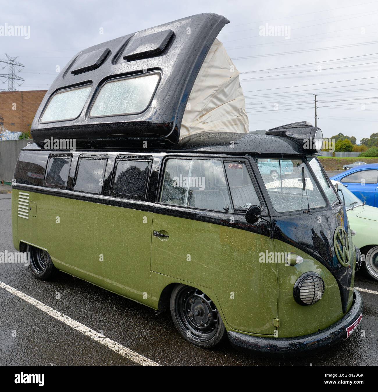 Shiny black van Banque de photographies et d’images à haute résolution ...