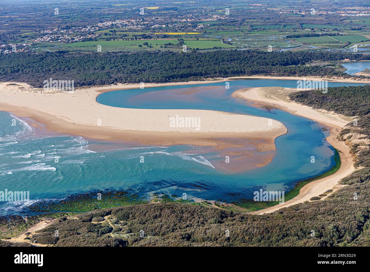 France, Vendée, Talmont St Hilaire, la Pointe du Payre et la plage du ...