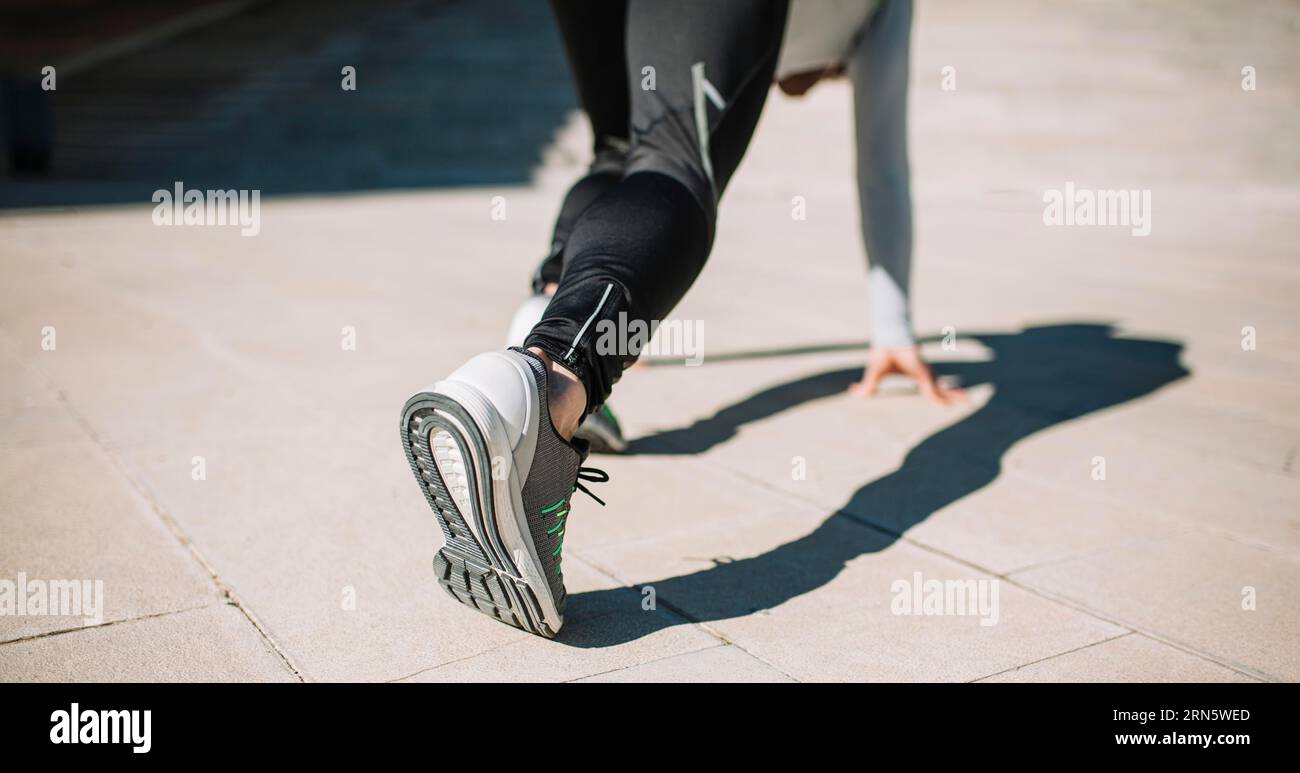 Crouch start Banque de photographies et d’images à haute résolution - Alamy