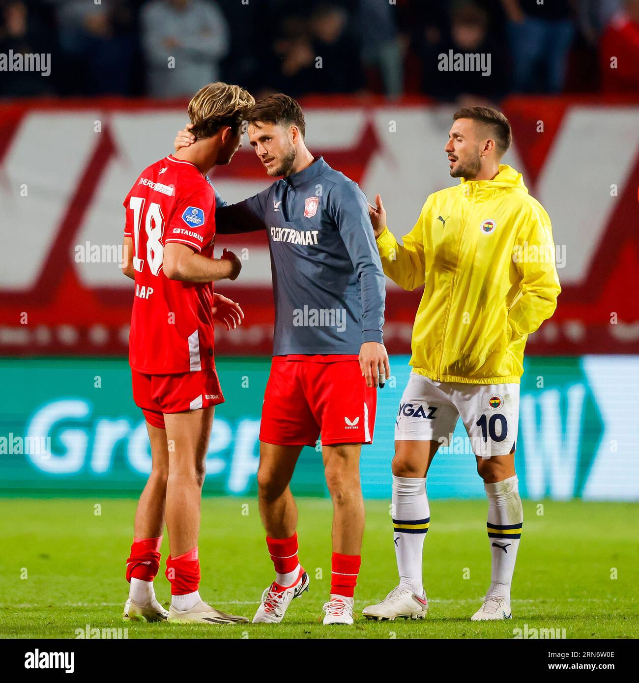 ENSCHEDE, PAYS-BAS - AOÛT 31 : Michel Vlap (FC Twente), Ricky van ...