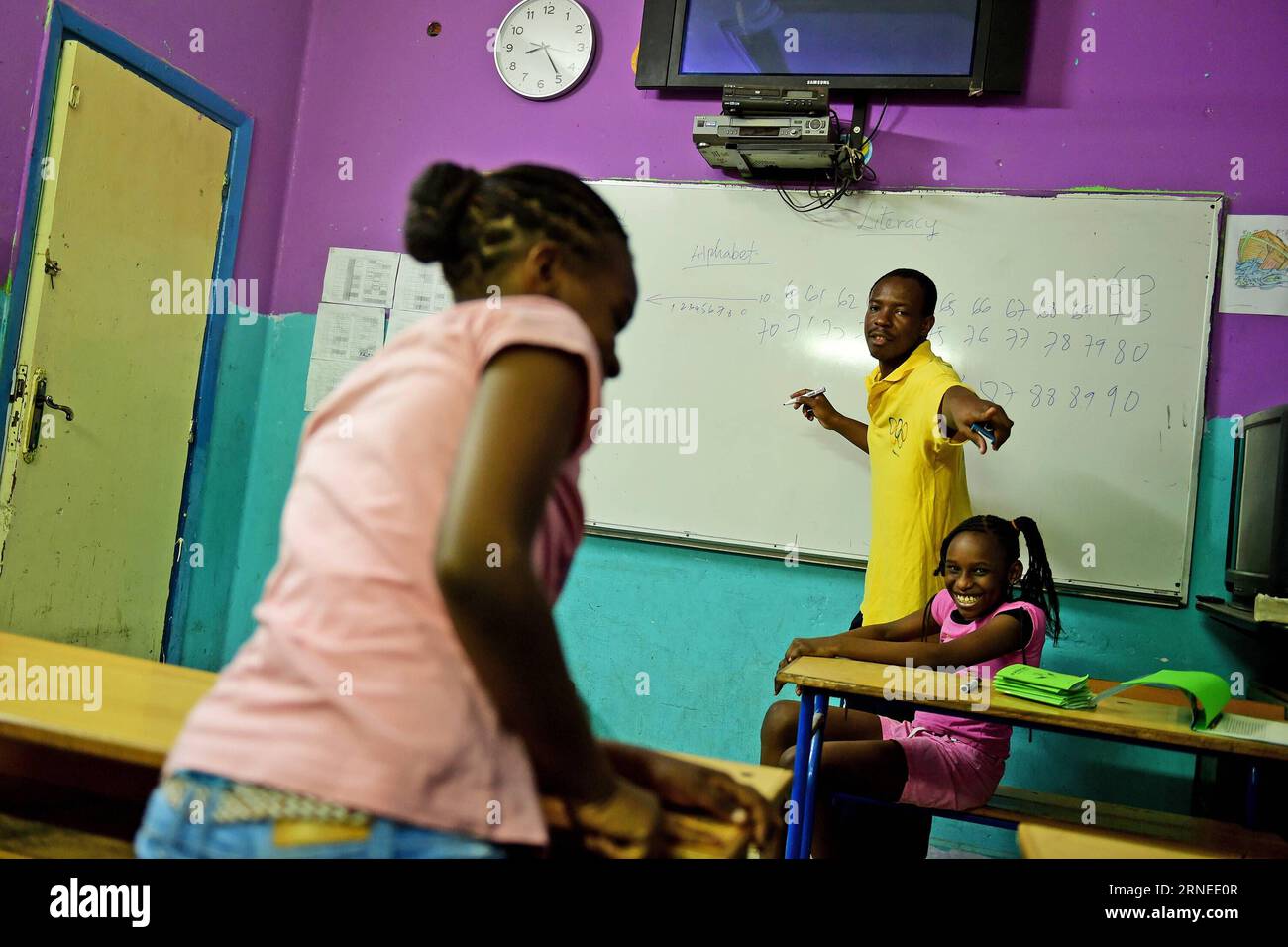 (160620) -- CAIRO, June 20, 2016 -- Children have a math class at African Hope Learning Center ...