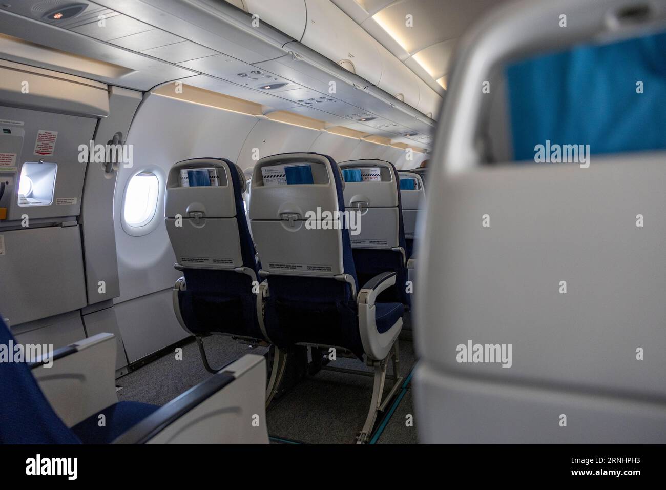 Ponta Delgada, Azores - 31.05.2023 : intérieur de la cabine d'avion SATA Azores Airlines Airbus ...