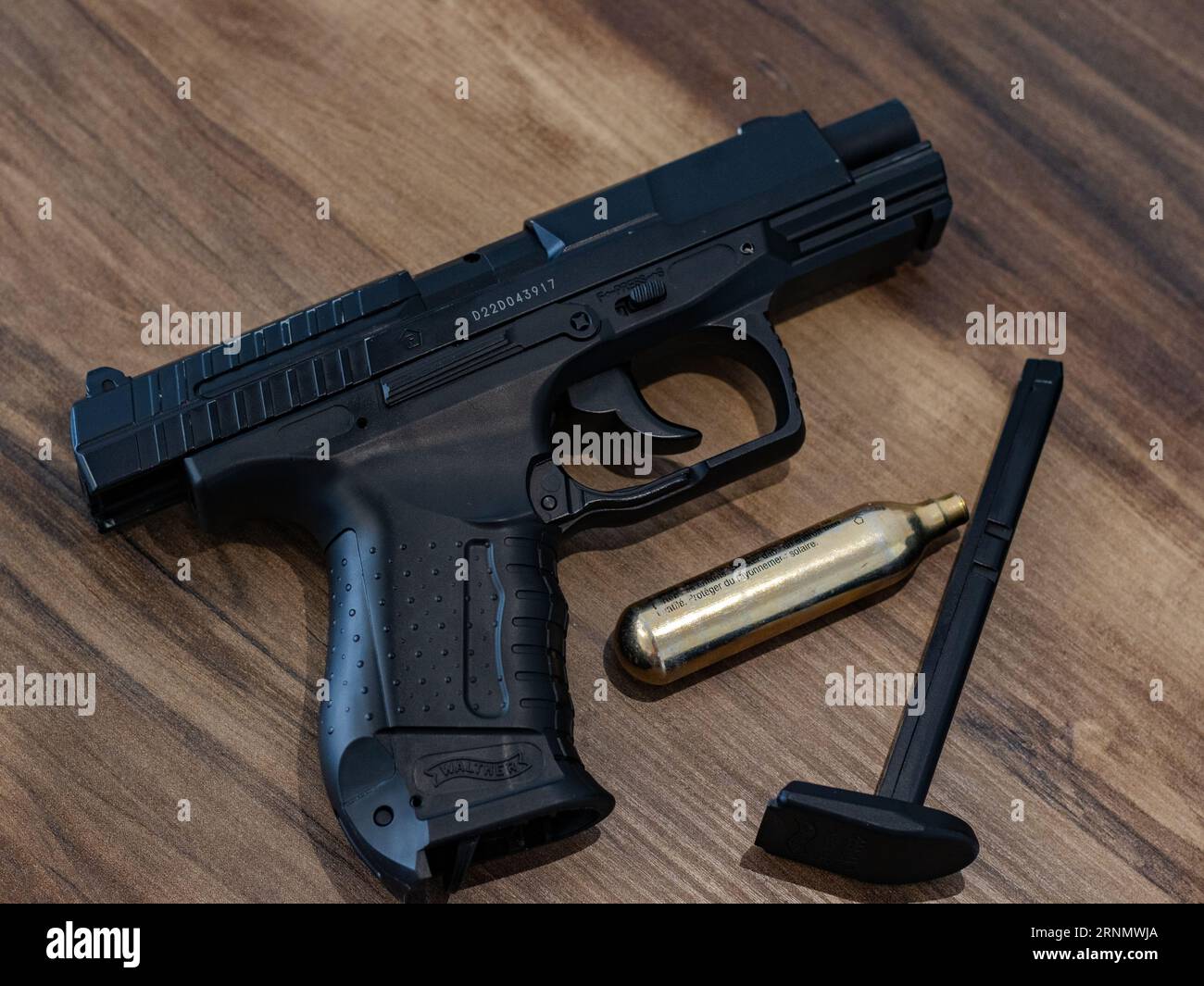 Pistolet Airsoft, cartouches co2 et pastilles en plastique, pistolet ...