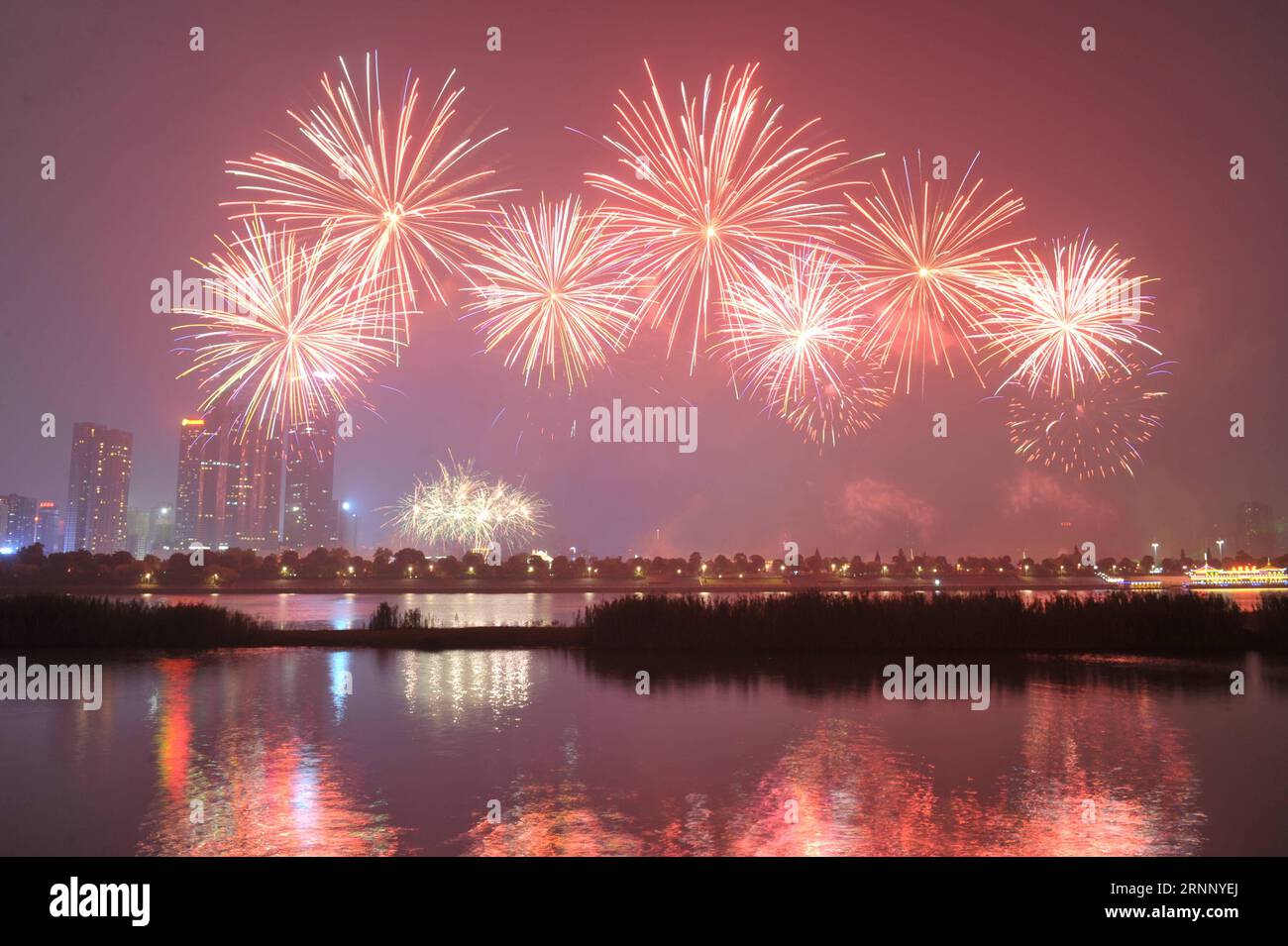 (170802) -- CHANGSHA, 2 août 2017 -- la photo prise le 1 août 2017 ...