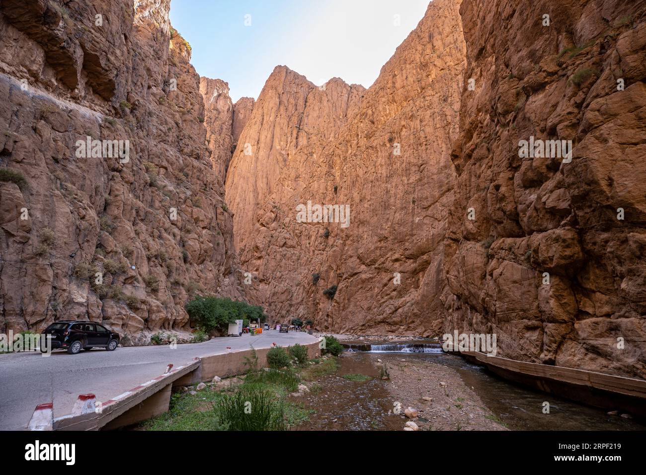 Gorges de todra, le maroc Banque de photographies et d’images à haute ...