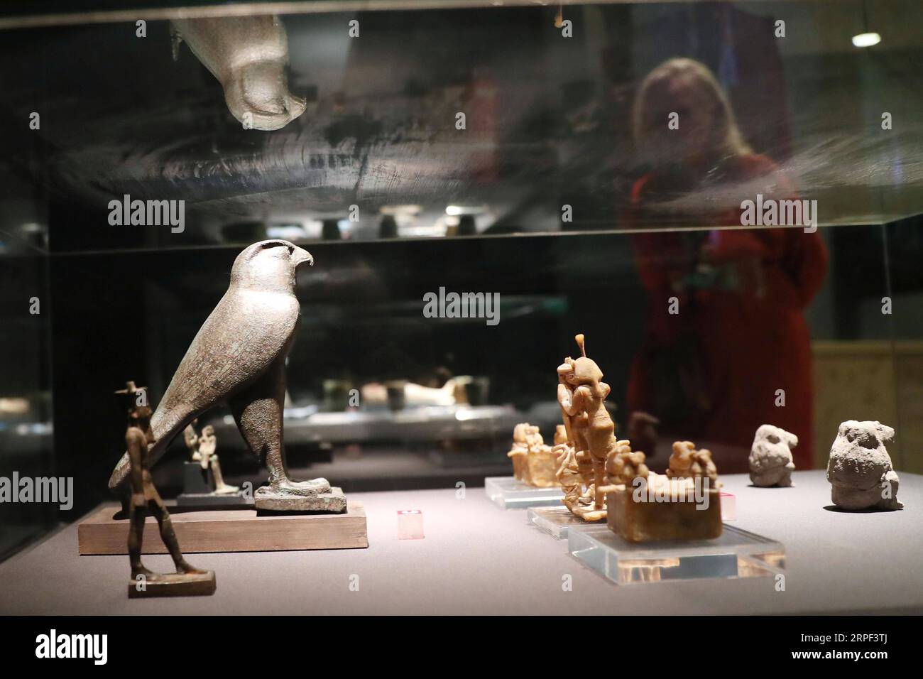 (190911) -- LOUXOR (EGYPTE), 11 septembre 2019 -- des artefacts sont ...